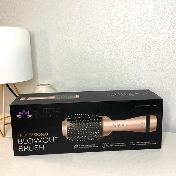 Sutra | Accessories | Sutra Professional Blowout Brush | Poshmark